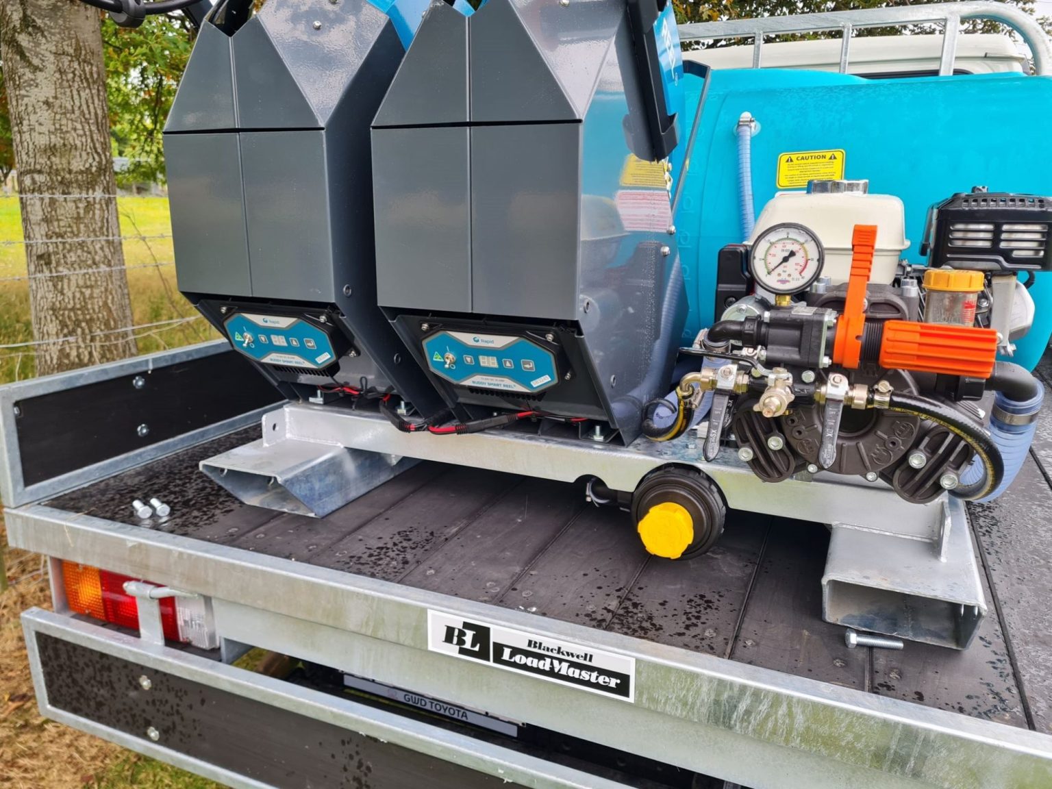 RapidSpray 800litre E/S Ultimate Field Sprayer with twin 150m Buddy ...